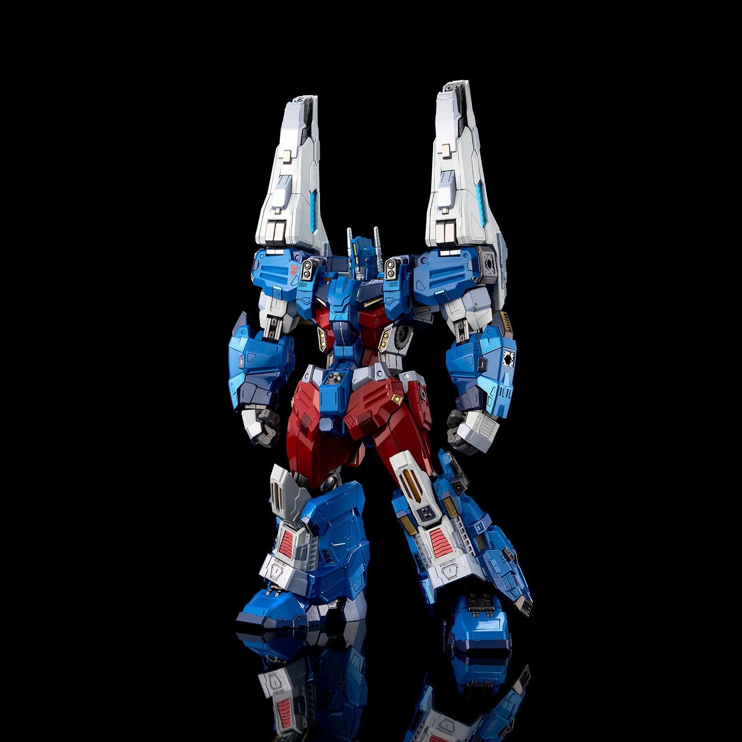 Flame Toys - Kuro Kara Kuri - Transformers Ultra Magnus – Ages Three and Up