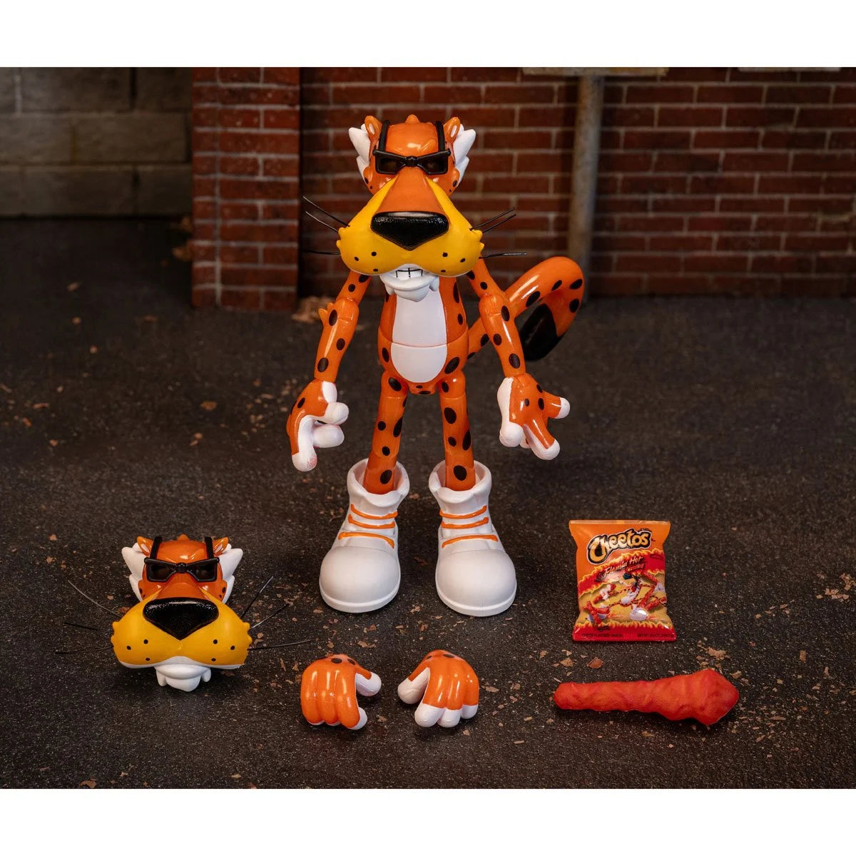 Jada Toys - Cheetos - Chester Cheetah (Flamin' Hot Glow-in-theDark) 1 ...