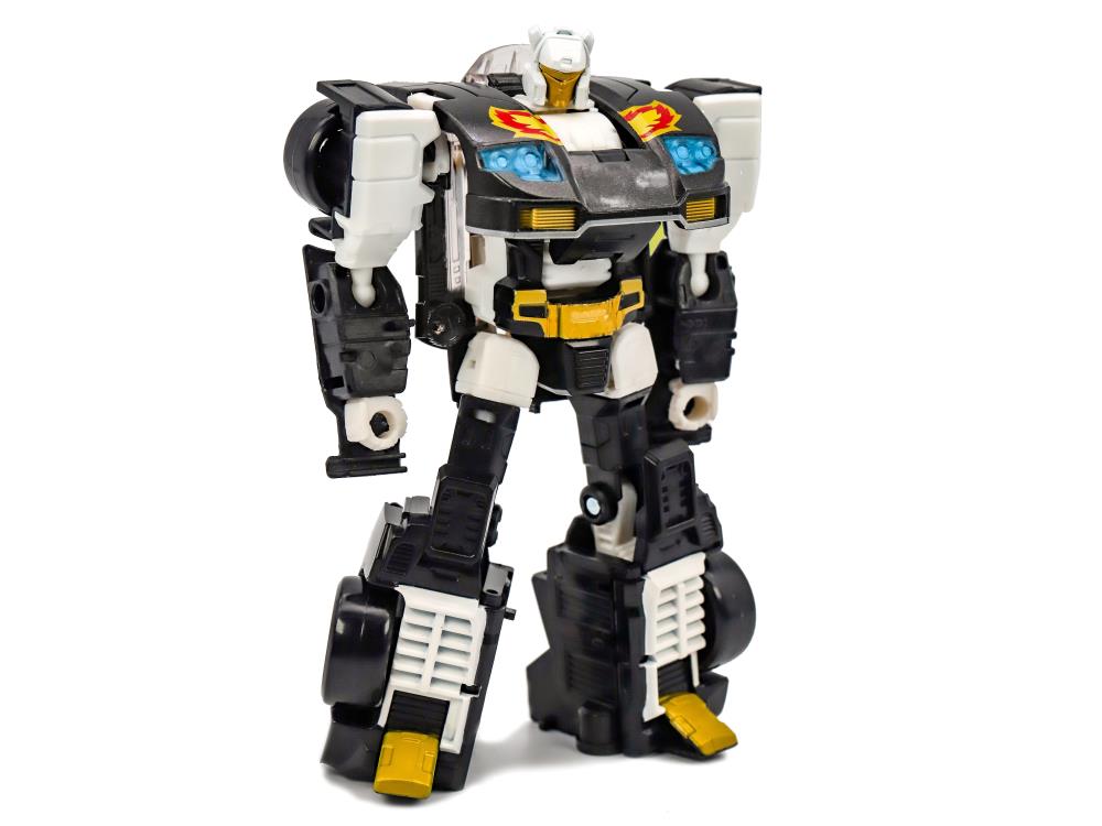 Transformers Generations Selects - Deluxe Ricochet – Ages Three and Up