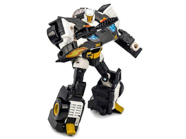 Transformers Generations Selects - Deluxe Ricochet – Ages Three and Up
